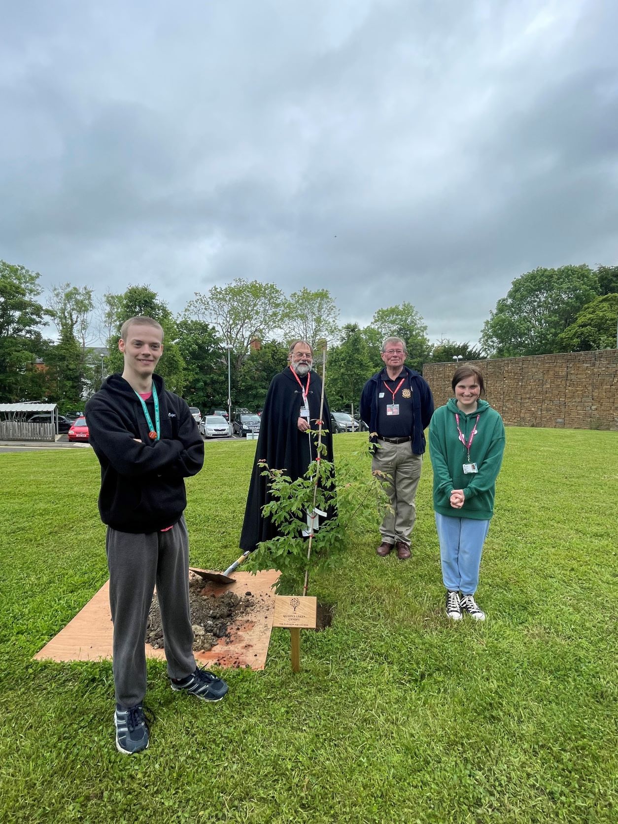 Banbury and Bicester College plants commemorative tree to honour the ...
